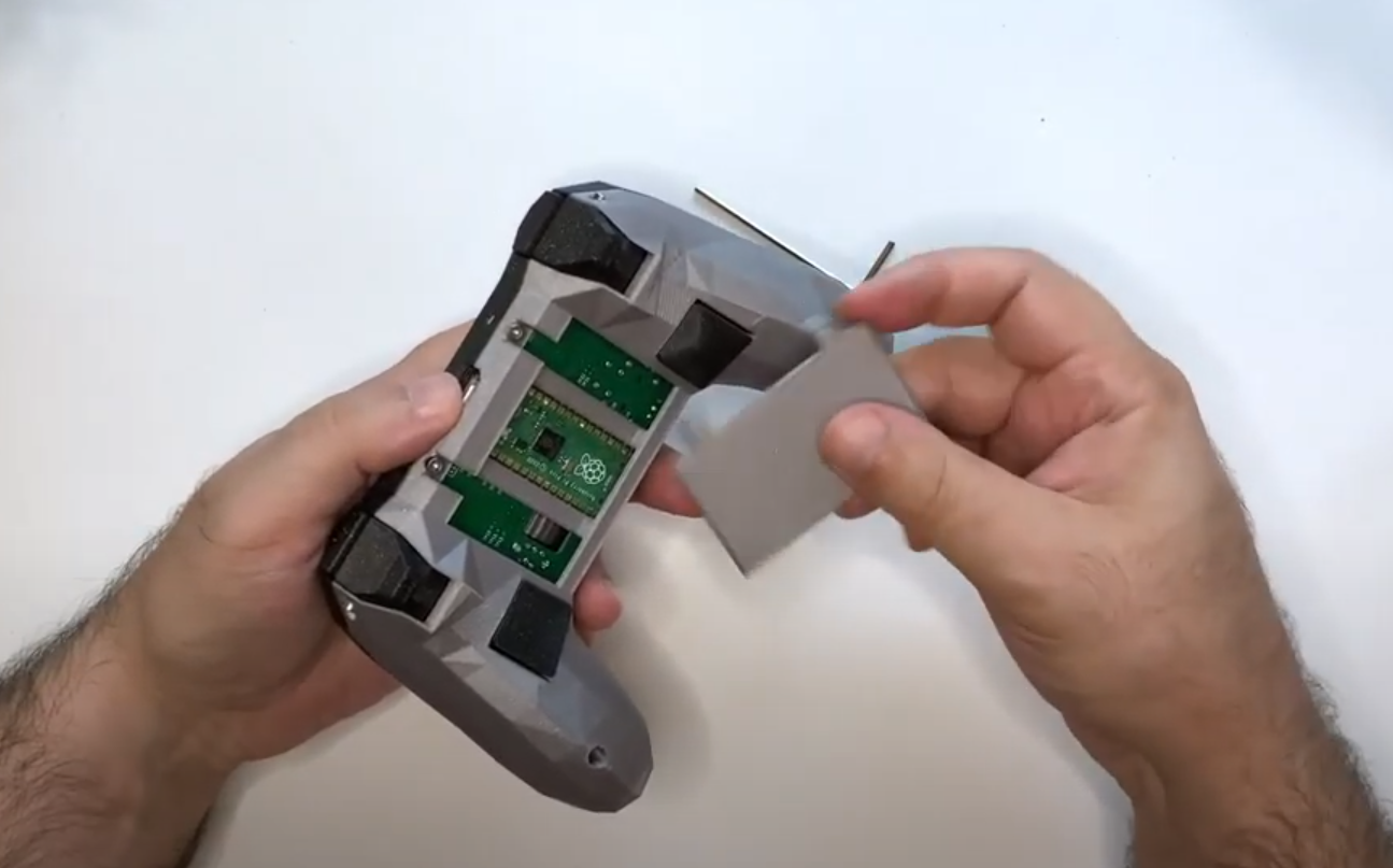 Raspberry Pi projects: Alpakka game controller, blackout logger & light meter | PiCockpit